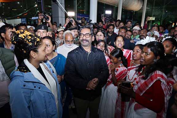 jharkhand cm returns from dawos and uk : मुख्यमंत्री हेमन्त सोरेन दावोस ...